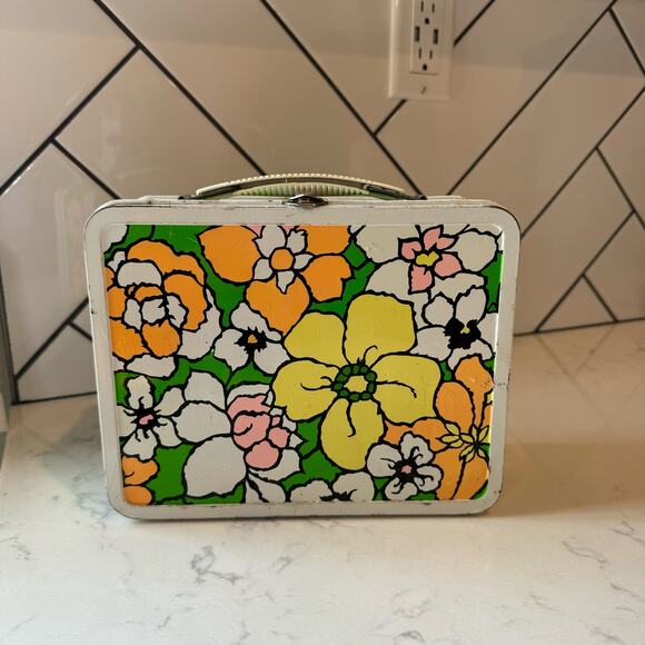 Ohio Art | Other | Vintage Ohio Art 97 Floral Pattern Metal Lunch Box ...